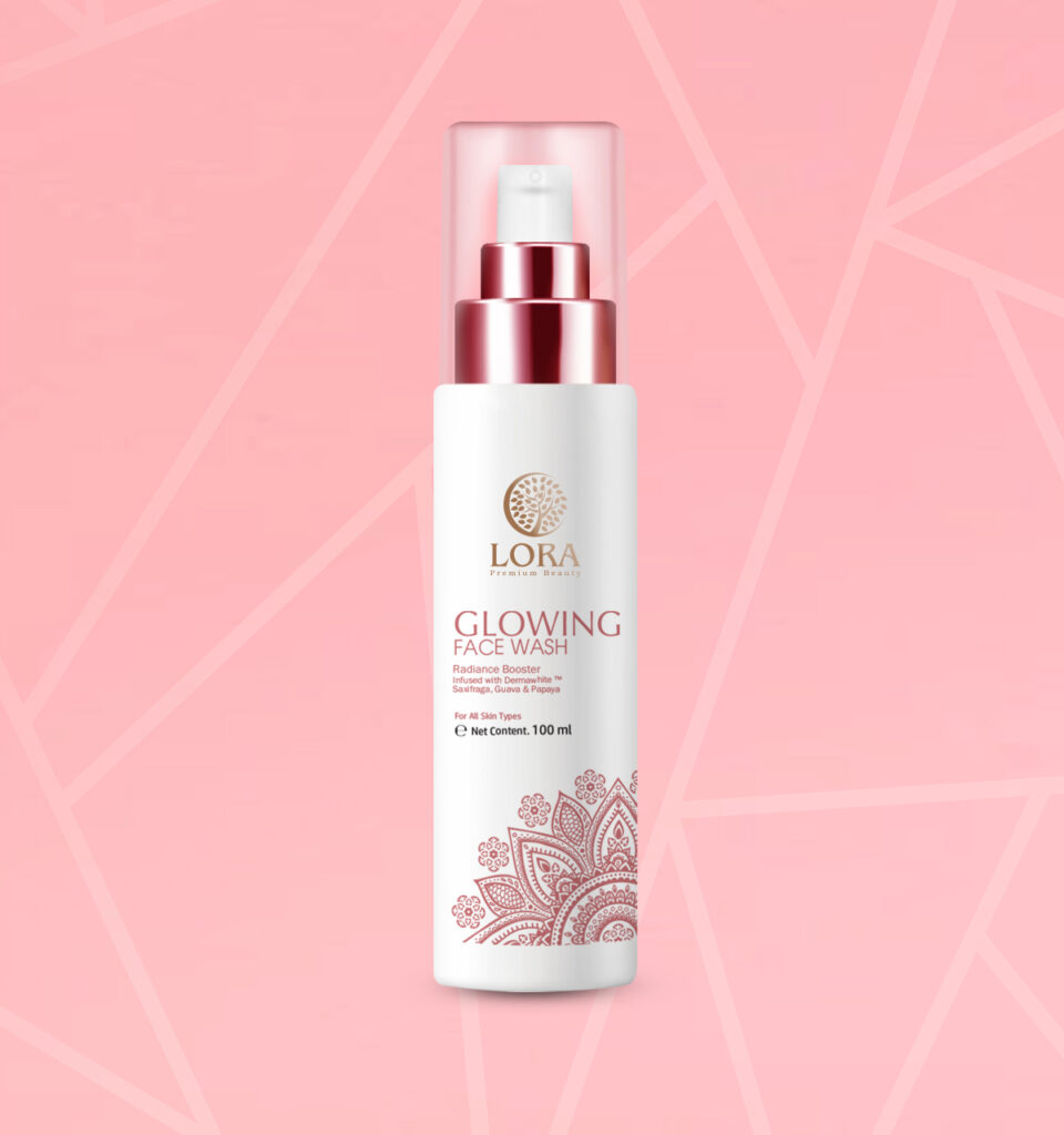 Lora Naturals